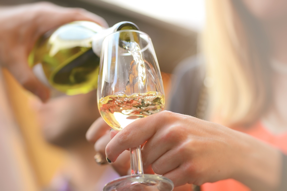 How the Pandemic Has Increased Problem Drinking - RateMDs Health News